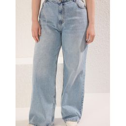 Trendyol Curve Jeans Damen Gr&ouml;&szlig;e 34 hellblau