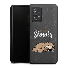 DeinDesign Galaxy A52s 5G Handy Premium Silikon H&uuml;lle Handyh&uuml;lle schwarz Case Sayings Sloth Lazy Sunday Silikon Premium Case