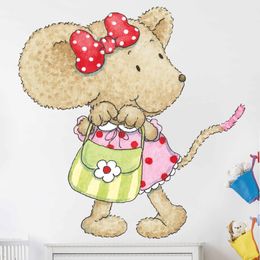 Wandtattoo Kinderzimmer M&auml;dchen Baby Maus Kikibell geht Einkaufen Wandsticker M&auml;dchenzimmer Kinder Wandaufkleber in S-XXL Baby