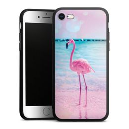DeinDesign iPhone SE (2022) Handy Premium Silikon H&uuml;lle Handyh&uuml;lle schwarz Case Tropical Beach Flamingo Silikon Premium Case