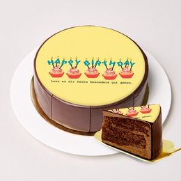 Dessert-Motiv-Torte &bdquo;Happy Birthday - Lass es dir heute besonders ... - Vollmilch-Haselnuss-Torte | FloraPrima Blumenversand | Blumen und mehr 