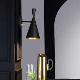 Tom Dixon Beat Wandleuchte, E14, BLW01EU,