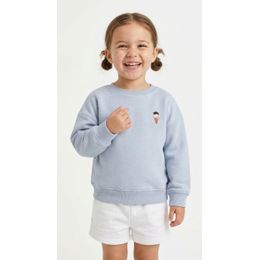 Sweatshirt KIDS Only "KMGSWEAT L/S CREW EMB LOOSE SWT NOOS", M&auml;dchen, Gr. 110, blau (soft chambray detail:emb icecream), Sweatware, Obermaterial: 60% Baumwolle, 40% Polyester, unifarben, normal normal, Rundhals, Rippb&uuml;ndchen, Sweatshirts Sweatshirt