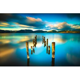 Fototapete papermoon "HOLZ-BR&Uuml;CKE-ALT STEG MEER GEBIRGE SEE STRAND SONNE RUHE", bunt, B:4,5m L:2,8m, Vlies, Tapeten