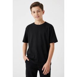 T-Shirt name it "NKMVOBBO SS NREG TOP NOOS", Jungen, Gr. 116, schwarz (schwarz (blank)), Jersey, Obermaterial: 100% Baumwolle, unifarben, loose fit h&uuml;ftlang, Rundhals, abgesteppte Kante, Shirts T-Shirt, loose fit mit leicht &uuml;berschnittenen Schultern