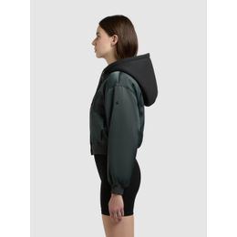 Khujo Damen Collegejacke "Chani", grau, Gr. M, Obermaterial: 97% Polyester, 3% Elasthan. Innenfutter: 100% Polyester, Jacken, Kurze Damen Bomberjacke