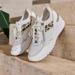 Marco Tozzi Damen Keilsneaker, Gr. 41, wei&szlig;, Lederimitat, kontrastfarbene Details, Schuhe, Freizeitschuh, Halbschuh Schn&uuml;rschuh mit