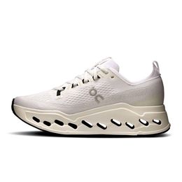 On Cloudsurfer Max Schuhe Damen wei&szlig; 39.0