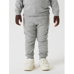 Sweathose name it "NMMVIMO SWE PANT BRU NOOS", Jungen, Gr. 104, N-Gr, grau (grau melange), Sweatware, Obermaterial: 60% Baumwolle, 40% Polyester, unifarben, regular fit normal, Hosen Sweathose