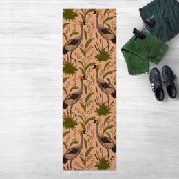 Bilderwelten Kork-Teppich Illustration gr&uuml;n Tiere Korkmatte - Chinoiserie Kronenkranich zwischen Rohrkolben - V&ouml;gel Wohnzimmer Schlafzimmer