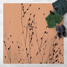 Bilderwelten Kork-Teppich Tropisch schwarz weiss Korkmatte - Zarte Gr&auml;ser im nahen Schatten - Gr&auml;ser Wohnzimmer Schlafzimmer