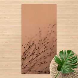 Bilderwelten Kork-Teppich Tropisch braun Korkmatte - Zarte Gr&auml;ser im Windschatten - Gr&auml;ser Wohnzimmer Schlafzimmer