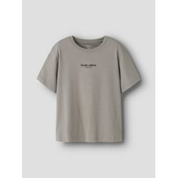name it Jungen T-Shirt "NKMBRODY SS NREG TOP NOOS"shadow, Gr. 158, unifarben, Jersey, Obermaterial: 100% Baumwolle, Shirts, mit dezentem 3D-Frontmotiv