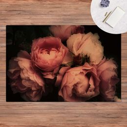 Bilderwelten Kork-Teppich Landhaus rosa Blumen Korkmatte - Pfingstrosen vor Schwarz Shabby - Rose Wohnzimmer Schlafzimmer