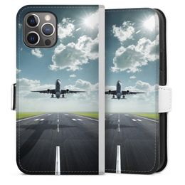 DeinDesign iPhone 12 Pro Handy Klapph&uuml;lle Handyh&uuml;lle aus Kunst Leder wei&szlig; Flip Case Wanderlust Airplane Urlaub Sideflip mit Lasche