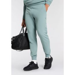 Puma Herren Trainingshose "ESS LOGO LAB EXECUTION SWEATPANTS TR CL", gr&uuml;n, Gr. L, bedruckt, Sweatware, Obermaterial: 68% Baumwolle, 32% Polyester,