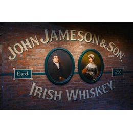 Fototapete papermoon "ZIEGEL-WAND-JAMESON IRISH WHISKEY DUBLIN MUSEUM IRLAND", bunt, B:4m L:2,6m, Vlies, Tapeten