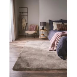 benuta Nest - Kunstfell-Teppich Dave Taupe 80x150 cm