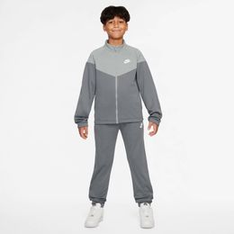 Nike Sportswear Kinder Trainingsanzug "K NSW DF TRACKSUIT PK FZ"smoke grau, lt smoke grau, wei&szlig;, Gr. M, Interlock, Obermaterial: 100% Polyester,