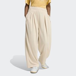 Sporthose adidas Sportswear "TIRO 3-STRIPES PLISSIERTE", Damen, Gr. S, N-Gr, beige (crystal linen, wei&szlig;, normal, gr.), Obermaterial: 100% Polyester, Hosen Sporthose