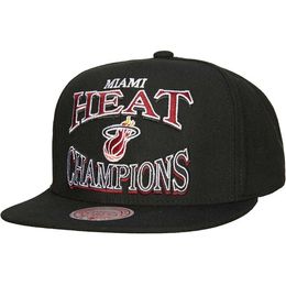 Mitchell & Ness Mitchell And Ness NBA Miami Heat 2006 Champions Snapback Cap Schwarz HHSS6261-MHEYY-ONE