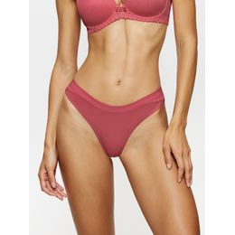 Triumph Taillenstring in Beere - 51% | Gr&ouml;&szlig;e 38 | Damen-unterteile