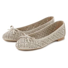 Ballerina Lascana "Slip-On-Sneaker", Damen, Gr. 38, beige, Obermaterial: 100% Lederimitat. Decksohle: 100% Lederimitat. Futter: 100% Lederimitat. Laufsohle: 100% Synthetik, unifarben, Basic, Schuhe Ballerina, Freizeitschuh, Slipper, Halbschuh mit kleinen Cut-Outs VEGAN, Topseller
