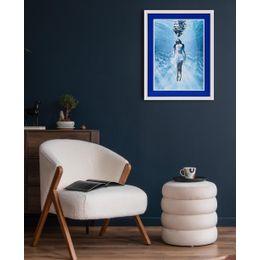 Bild mit Rahmen queence "Frau unter Wasser", blau (farbe rahmen: wei&szlig;, farbe bild(er): blau), B:40cm H:50cm T:2cm, Acrylglas, Holz, Bilder, Bild mit Rahmen, Poster mit buntem Acrylglas Passepartout