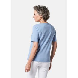 Langarm-Poloshirt GOLDNER "Kurzgr&ouml;&szlig;e Halbarm Basic-Shirt aus Baumwolle", Damen, Gr. 24, blau (hellblau), Obermaterial: 95% Baumwolle CO. 5% Elasthan EL., Tubular, Shirts Langarm-Poloshirt, Ausschnitt in Herzform mit Schmucksteinen verziert