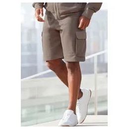 Sweatshorts AUTHENTIC LE JOGGER "kurze Sweathose", Herren, Gr. L (52/54), N-Gr, braun (hellbraun), Sweatware, Obermaterial: 60% Baumwolle, 40% Polyester, unifarben, regular fit ca. Mitte Knie, Hosen Sweatshorts, Cargotaschen mit Webdetails