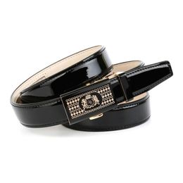Anthoni Crown Damen Lederg&uuml;rtel mit goldfarbener, gemusterter Glas-Schlie&szlig;e schwarz 105