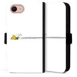 DeinDesign iPhone 17e Handy Klapph&uuml;lle Handyh&uuml;lle aus Kunst Leder schwarz Flip Case Peanuts Official Licensed Product Children Sideflip mit Lasche