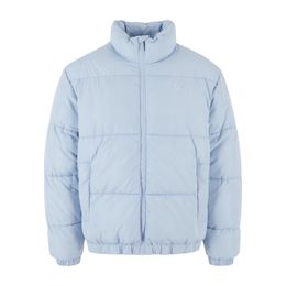 Winterjacke Karl Kani "Karl Kani Herren KM233-052-3 KK Chest Signature Puffer Jacket", Herren, Gr. L, light blau, 100% Polyester, unifarben, normal, hoch geschlossener Ausschnitt, Jacken Winterjacke