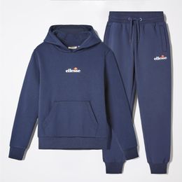 Jogginganzug Ellesse "CHIVASSO JOG SUIT", Jungen, Gr. 128/134 (8/9), navy, Obermaterial: 70% Baumwolle, 30% Polyester, Sportanz&uuml;ge Jogginganzug, sportlicher Stil, bequeme Passform, f&uuml;r aktive Freizeit und Bewegung