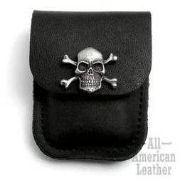 Totenkopf G&uuml;rteltasche aus schwarzem Leder f&uuml;r klassische Feuerzeuge made in USA