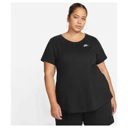 T-Shirt Nike SPORTSWEAR "CLUB ESSENTIALS WOMEN'S T-SHIRT (PLUS SIZE)", Damen, Gr. 1X (48/50), schwarz, Obermaterial: 100% Baumwolle, Shirts T-Shirt, etwas weiterer Schnitt, k&uuml;rzere L&auml;nge am Body, sportlicher Stil