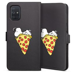 DeinDesign Galaxy A71 Handy Klapph&uuml;lle Handyh&uuml;lle aus Kunst Leder schwarz Flip Case Peanuts Pizza Snoopy Sideflip mit Lasche