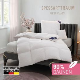 Daunenbettdecke Spessarttraum "First Class", wei&szlig;, B:135cm L:200cm, Bezug: 100% Baumwolle. F&uuml;llung: 90% Daunen, 10% Federn, Bettdecken, 5 W&auml;rmeklassen & 6 Gr&ouml;&szlig;en, Bestseller