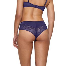 Hipster Triumph "Amourette Spotlight X", Damen, Gr. 42, blau (prussian blau), Microtouch, Obermaterial: 79% Polyamid, 21% Elasthan, k&ouml;rpernah, Unterhosen, florale Spitzendetails, gewellte Abschl&uuml;sse