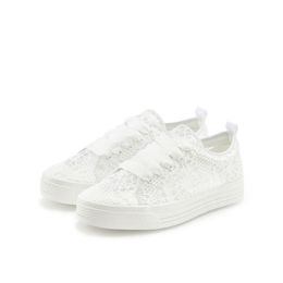 Sneaker Lascana "Schn&uuml;rhalbschuhe, Freizeitschuhe", Damen, Gr. 42, wei&szlig;, Obermaterial: 100% Textilmaterial. Decksohle: 100% Textilmaterial. Futter: 100% Textilmaterial. Laufsohle: 100% Synthetik, unifarben, Basic, Schuhe Sneaker, mit leichter Plateausohle und Spitze VEGAN, Topseller