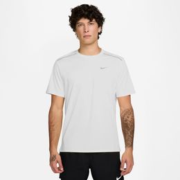 Laufshirt Nike "M NK DF UV MILER SS", Herren, Gr. L, wei&szlig;, wei&szlig;,, Obermaterial: 100% Polyester, normal, Rundhals, Shirts Laufshirt, sportlicher Schnitt, mit kurzen &Auml;rmeln, mit reflektierenden Details