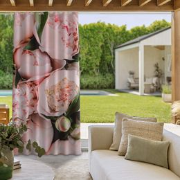 Bilderwelten Outdoor Vorhang nach Ma&szlig; blickdicht rosa Blumen Landhaus mit &Ouml;sen - Rosa Pfingstrosen mit Bl&auml;ttern - Rose Balkon Pergola