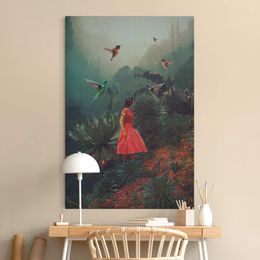 Akustikbild M&auml;dchen mit riesigen V&ouml;geln