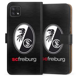 DeinDesign Galaxy A22 5G Handy Klapph&uuml;lle Handyh&uuml;lle aus Kunst Leder schwarz Flip Case Scratch Sc Freiburg Official Licensed Product Sideflip mit langer Lasche