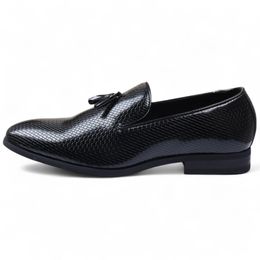 Herren Schwarze formelle Quasten-Loafer Slip-On-Lederschuhe
