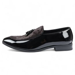 Herren Loafer aus schwarzem Samt mit Quaste, formelle Lackschuhe