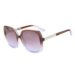 Guess &Uuml;bergro&szlig;e quadratische Strass-Sonnenbrille