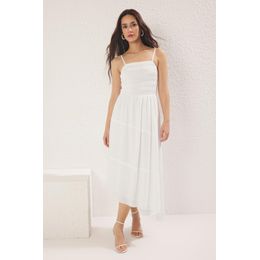 Gerades, locker fallendes Maxikleid f&uuml;r Damen, geeignet f&uuml;r Tag und Nacht