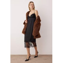 Elegantes, &auml;rmelloses Midi-Kleid f&uuml;r Damen, ideal f&uuml;r den Abend.
