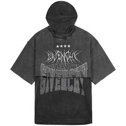 Graues T-Shirt mit uberlappendem Design von Givenchy